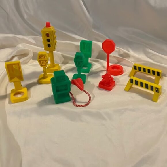 Fisher-Price | Toys | Fisherprice Vintage Little People Main Street ...